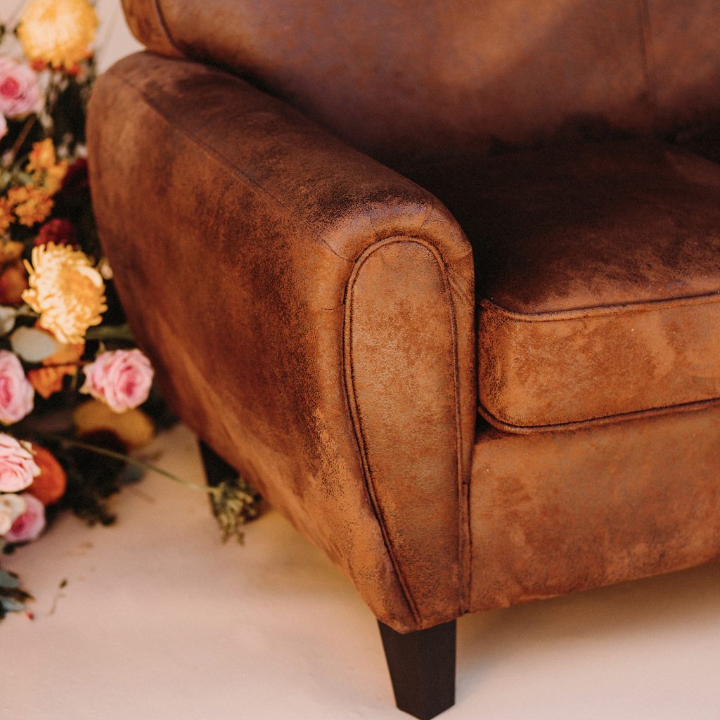 Sofa Marron piel – Ariana Rock